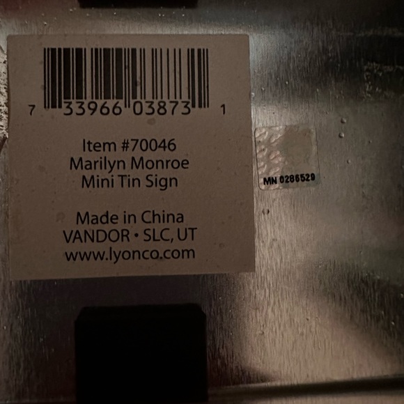 Marilyn Monroe | Kitchen | Marilyn Monroe Magnet | Poshmark